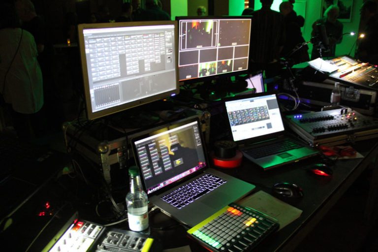 Daslight 4 DVC 4 - Hardware Guide für deinen Rechner - stage223.com