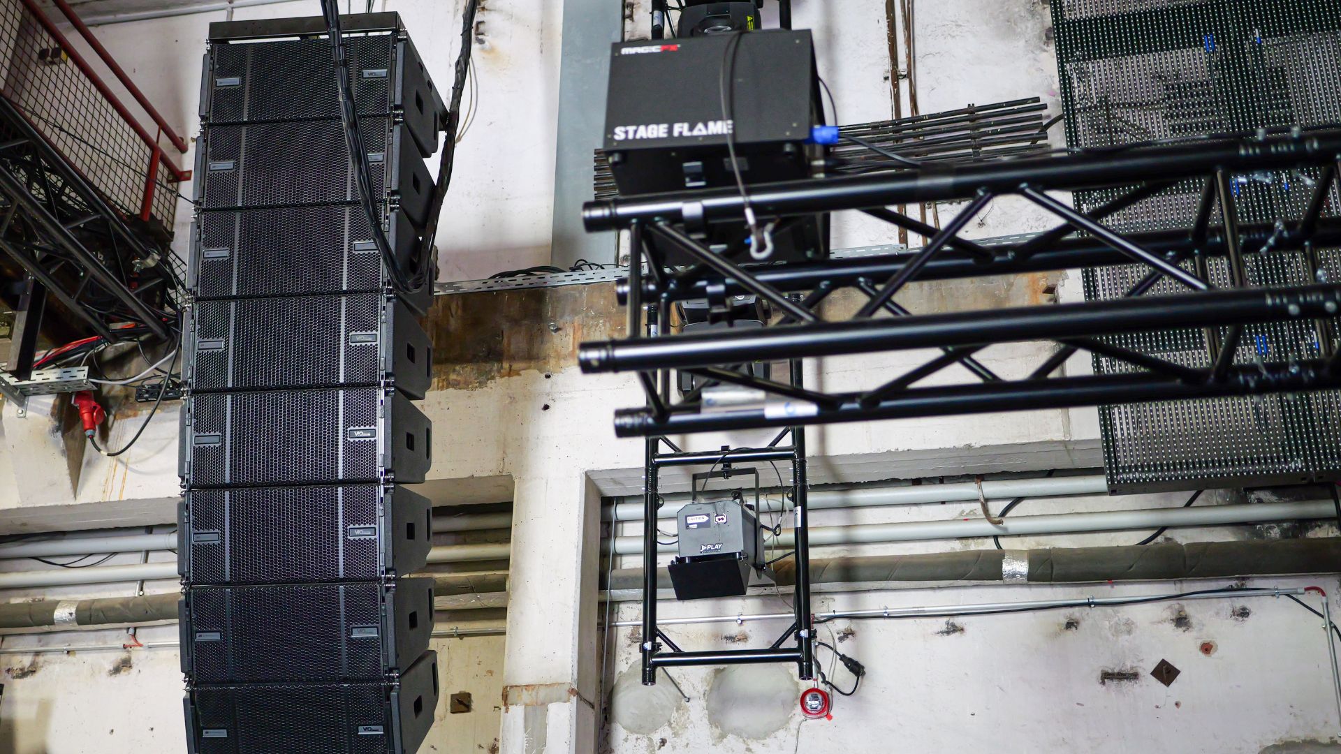 Auto.matic.open - Welcome to the Dancefloor mit dBTechnologies Systemen ...