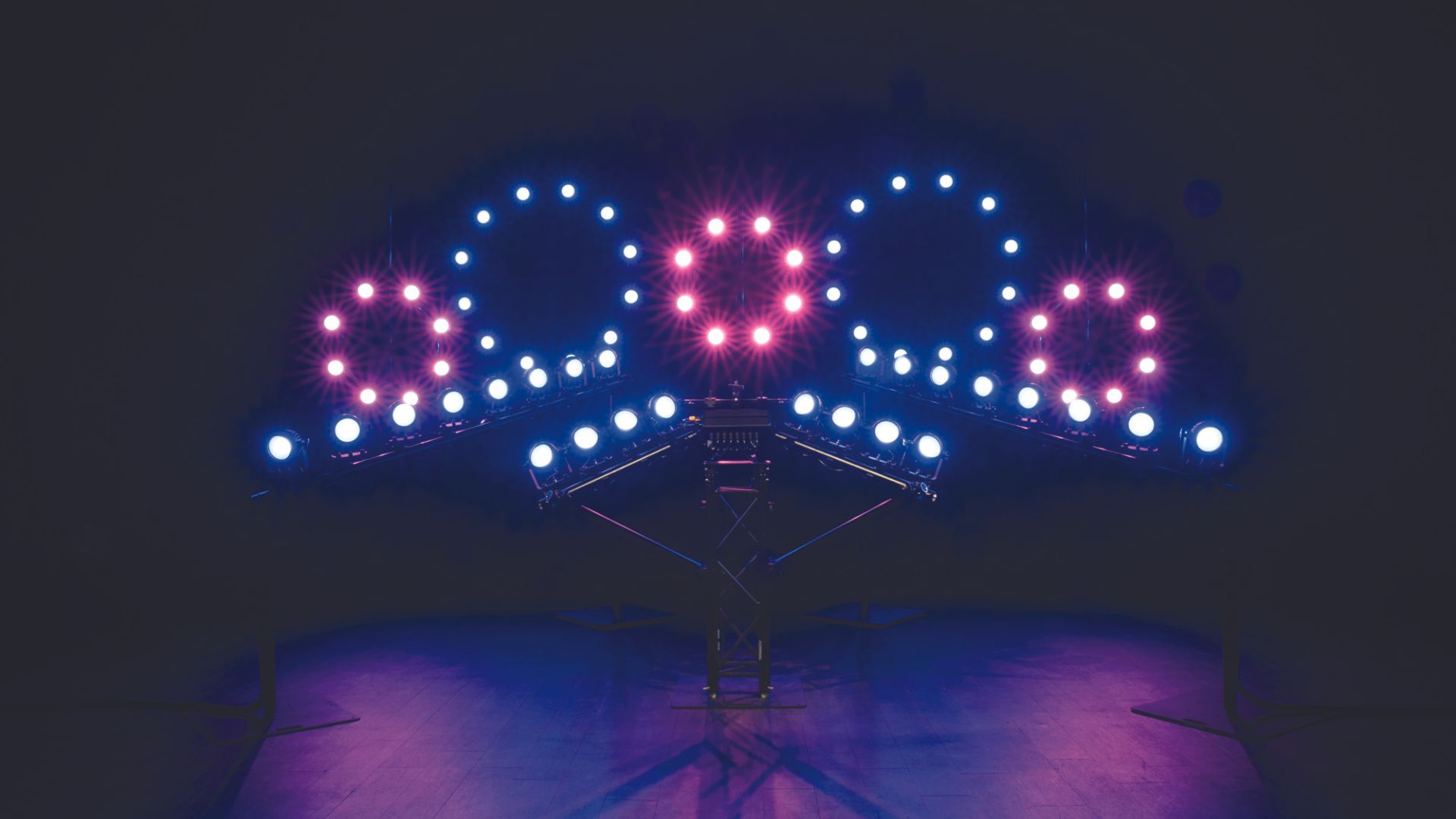 Neuer Showtec Stage Blinder FLEX Blaze – stage223